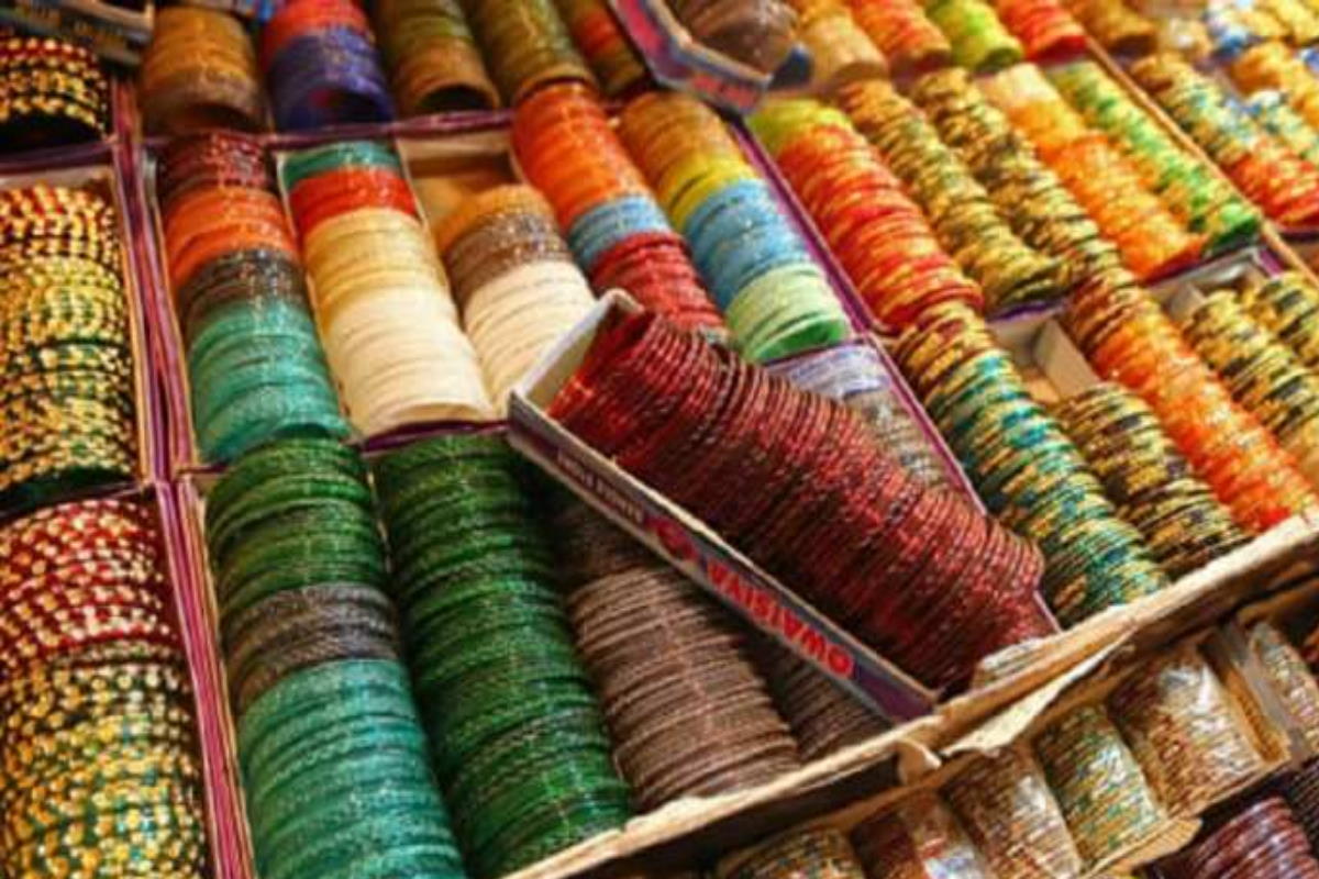 शराब की जब्त बोतलों से बनी चूड़ियां पहनेंगी बिहार की महिलाएं,सीएम नीतीश ...