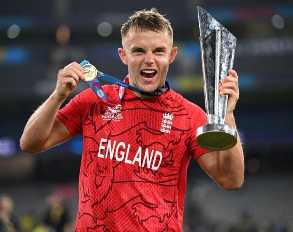 Sam Curran ने विराट कोहली सहित 8 प्लेयर्स को पीछे छोड़ रचा इतिहास ...