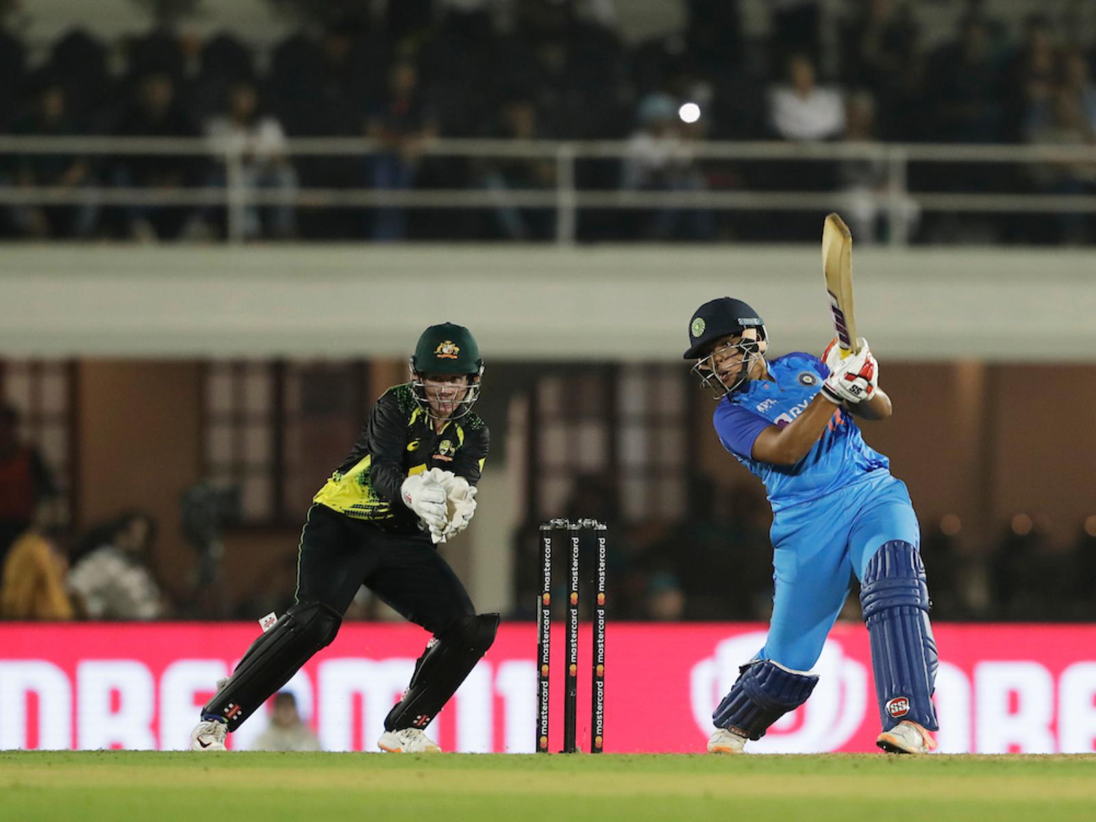 INDw vs AUSw: सीरीज गंवाई लेकिन हार का अंतर कम करने के इरादे से उतरेगी ...