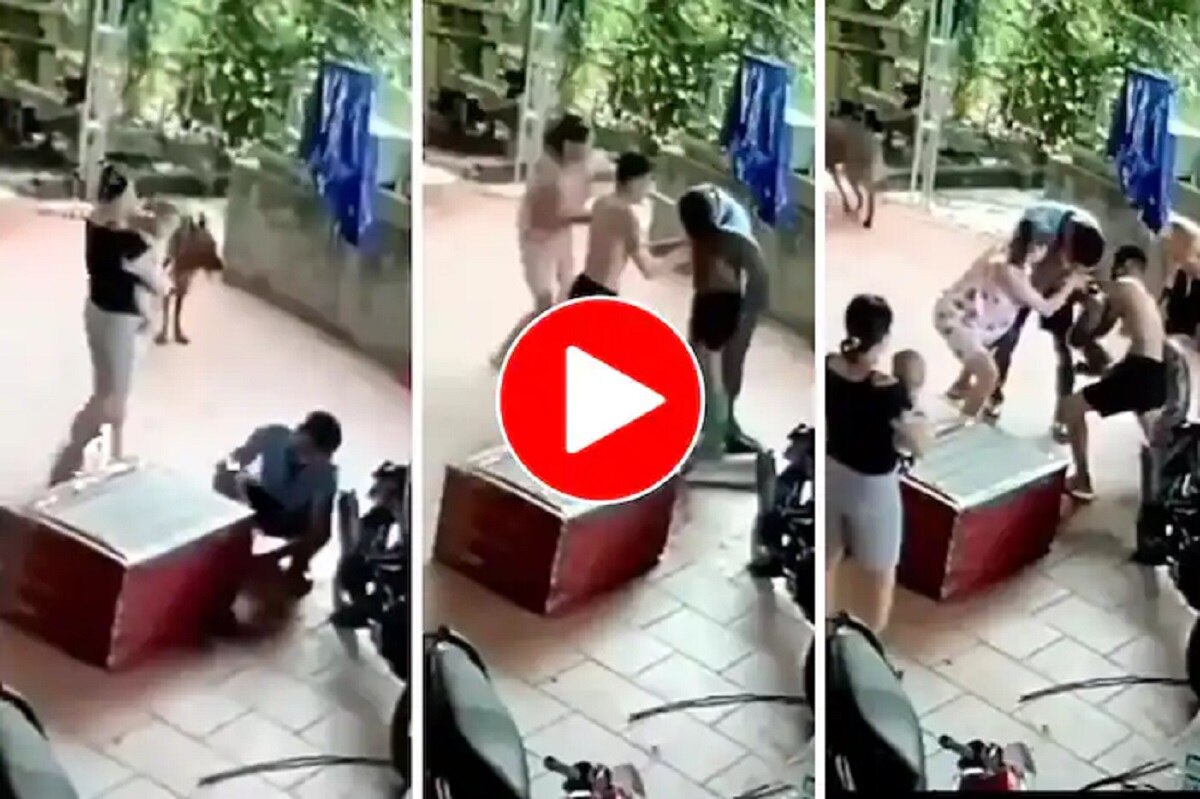 Viral Video: Huge Python Attacks Man, Bites His Face. Watch How His ...