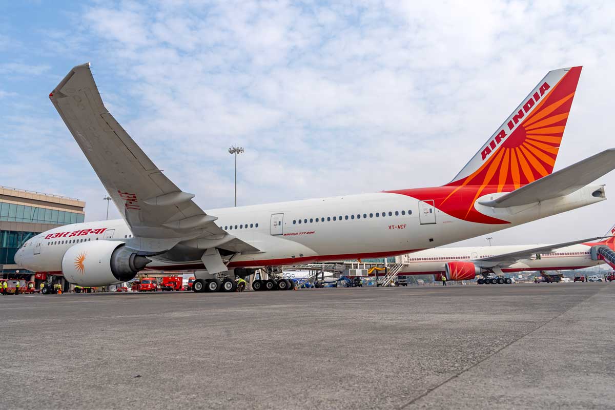 Over 100 Flights Disrupted At Delhi Airport As Thick Fog Blankets North ...