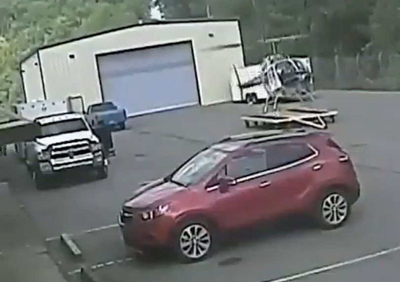 Pilot Fails to Control Helicopter While Takeoff, Watch Viral Video of ...