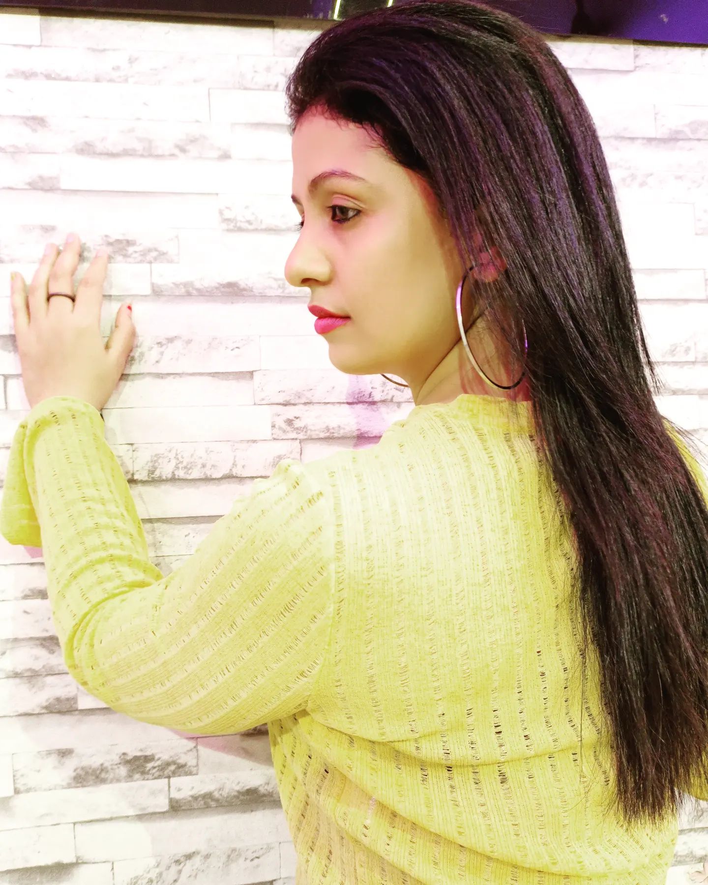 Hasin Jahan ने येलो टॉप-जिंस में शेयर की तस्वीर, सोशल मीडिया पर Likes ...