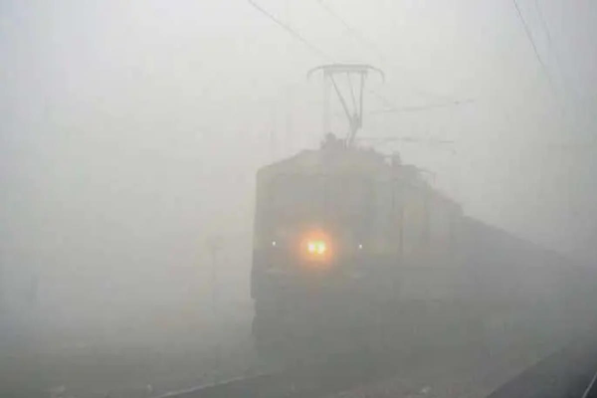 20 Delhi-Bound Trains Delayed Amid Coldwave And Foggy Conditions. Check List Here