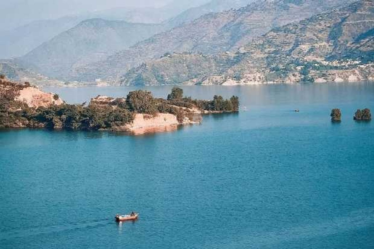 Kanatal Hill Station: जनवरी में घूमिये कानाताल हिल स्टेशन, DELHI से 324 ...