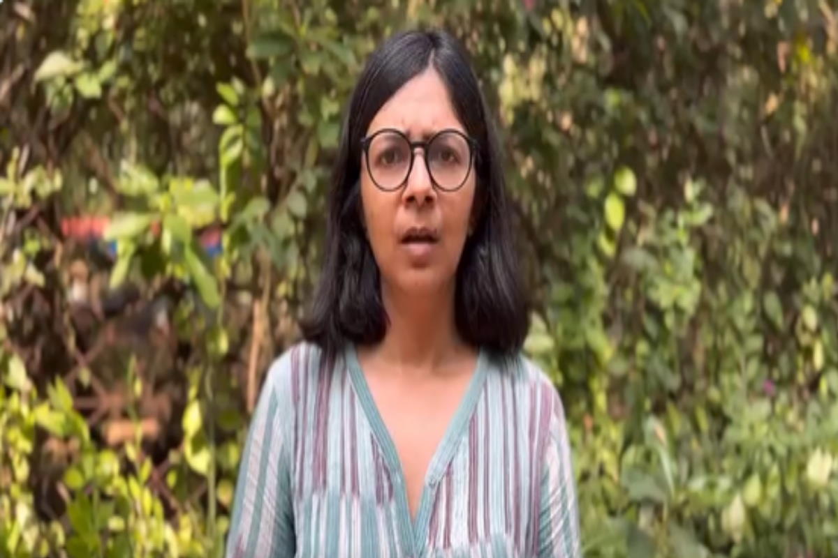 Now DCW Chief Swati Maliwal Dragged by Car By Drunk Driver Opposite ...