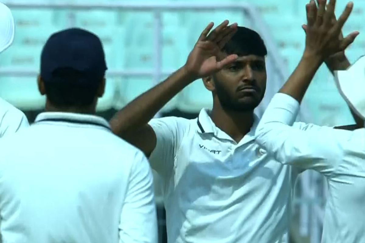 Ranji Trophy Final: चेतन सकारिया की स्विंग ने उड़ाए बल्लेबाज के होश ...