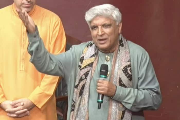 Javed Akhtar Reminds Pakistan About 26/11 Attack, Viral Video Draws Claps And Cheers From ...