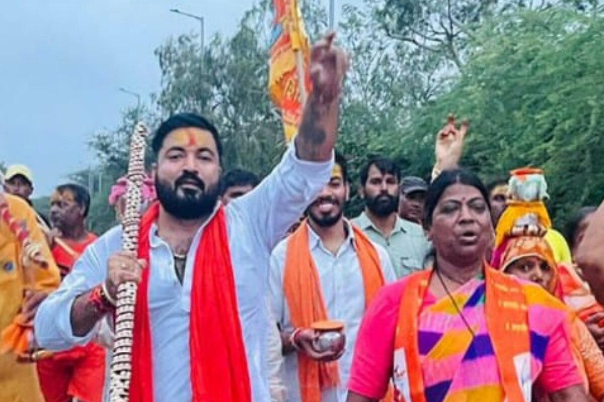 समाज कल्याण के लिए जितेन्द्र रंगवानी ने लिया गरीब परिवारों को उचित मदद ...