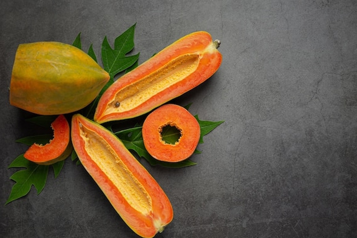 पपीता खाएं और कब्ज को दूर भगाएं...! जानें कैसे
