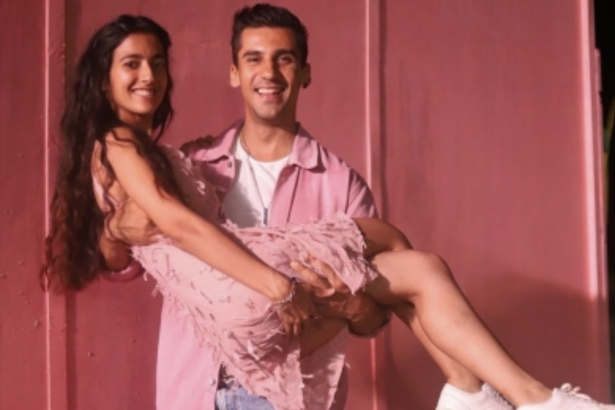 MTV Splitsvilla X4 की विनर बनी हामिद-साउंडस की जोड़ी, ट्रॉफी के साथ घर ...