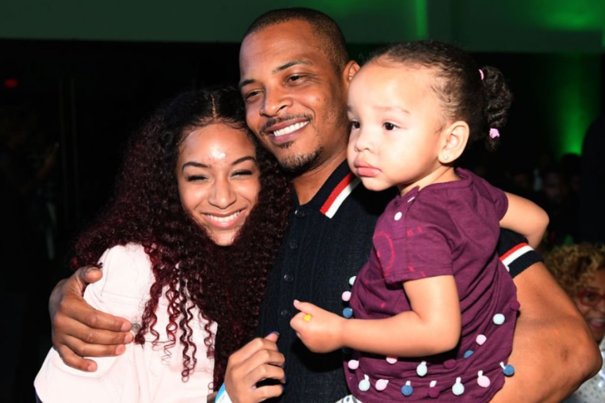 कहीं बेटी का कोई ब्वॉयफ्रेंड तो नहीं? हर साल डॉक्टर से चेक करवाता है ये ...