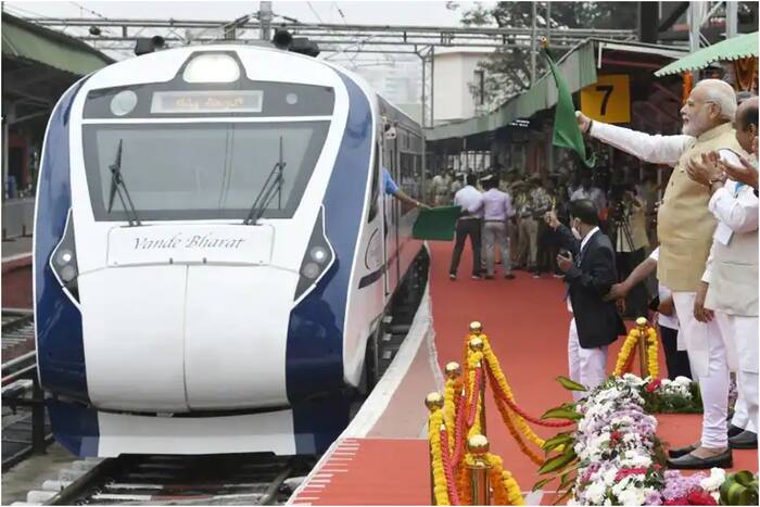 India To Get 200 More Vande Bharat Trains Manufactured By Tata Steel In ...