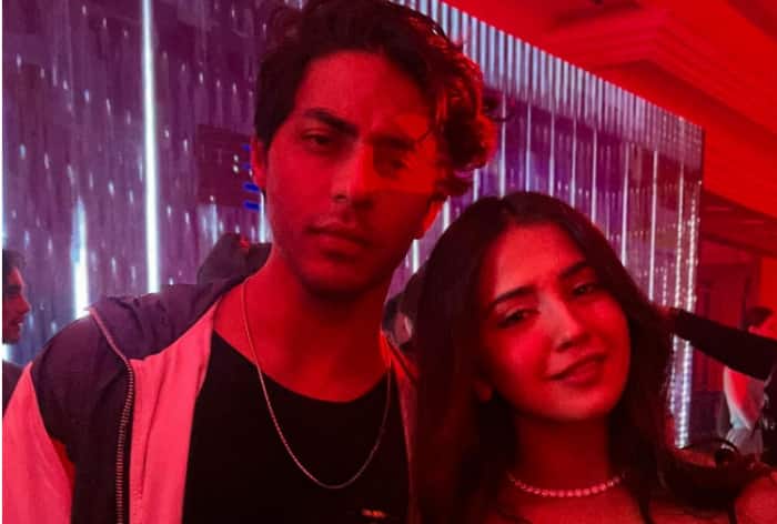 Aryan Khan Spotted With New Girl in Party Pics, Fans Call Them a Hot ...