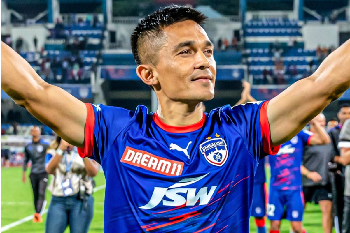 ISL 2022 23 Chhetri Strikes As Bengaluru FC Win 1 0 Against Mumbai ISL 2022 23 Chhetri Strikes As Bengaluru FC Win 1 0 Against Mumbai