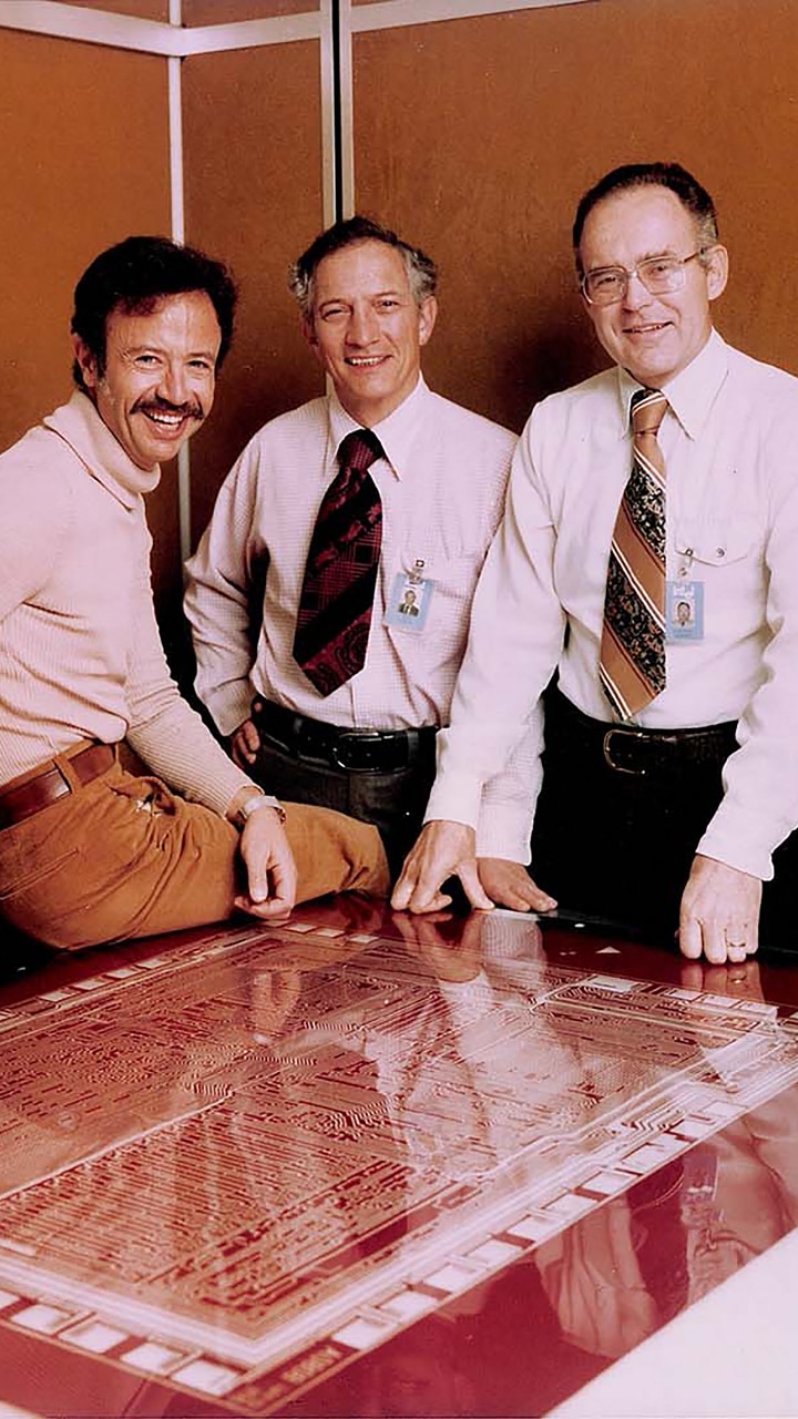 Who Was Gordon Moore: 10 Facts About Intel Co-Founder