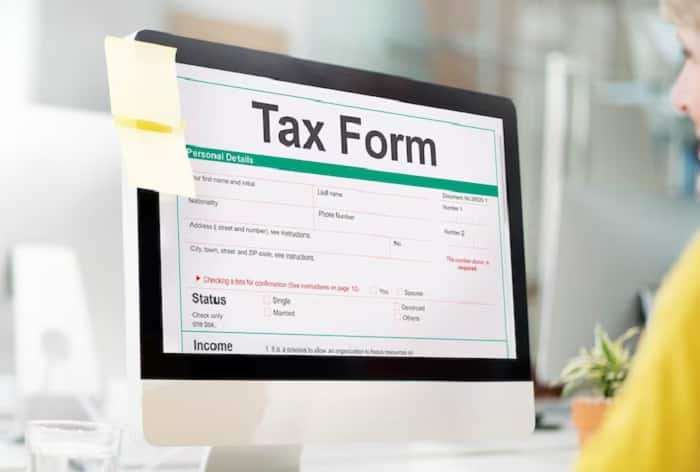 New Tax System Vs Old Tax Regime: नए टैक्स सिस्टम और पुरानी कर व्यवस्था ...