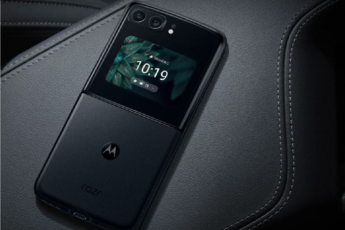 दो कलर और डुअल रियर कैमरा, कुछ ऐसा होगा Motorola Razr 2023 | Motorola ...