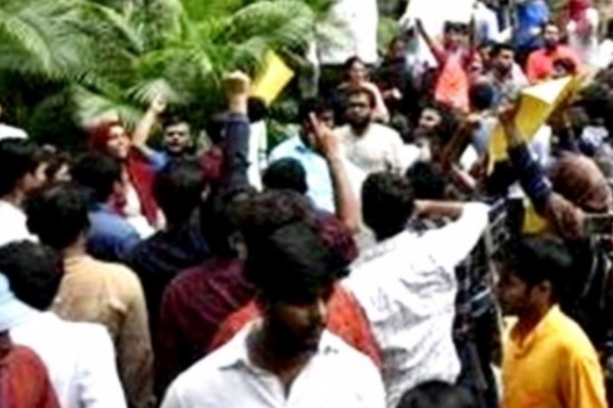 UP Student Union Elections: यूपी में 15 साल बाद हो सकता है छात्र संघ चुनाव