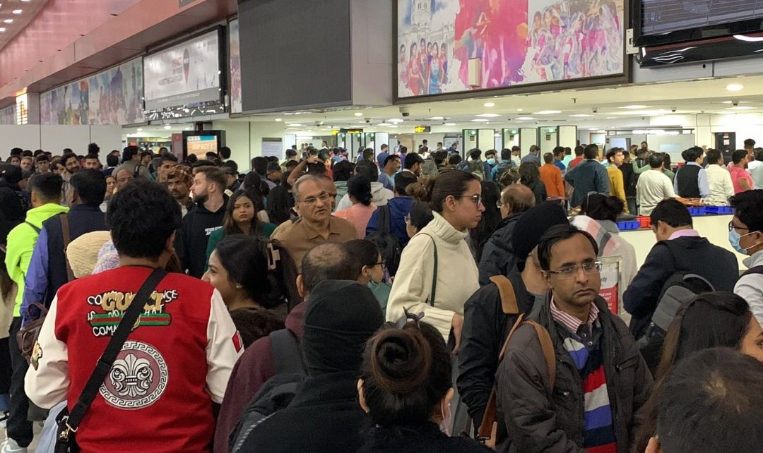 Delhi Airport Witnesses Chaos Again, Passengers Complain 3-hr-Long Queues