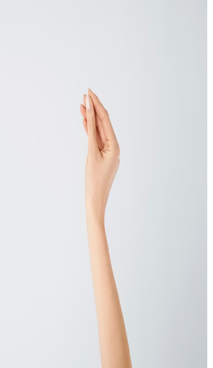 Hand Cream at Home: घर पर बनाएं ये क्रीम, बदल जाएगा हाथों का रंग