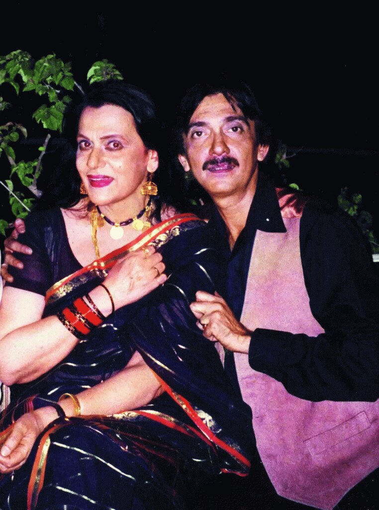 पति-पत्नी की तरह रहते थे प्रिया राजवंश- चेतन आनंद, इश्क में डूबी