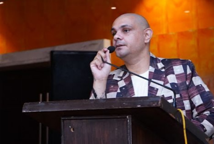 वेब सीरीज के बाद अब तरुण राज ने लॉन्च की अपनी बुक