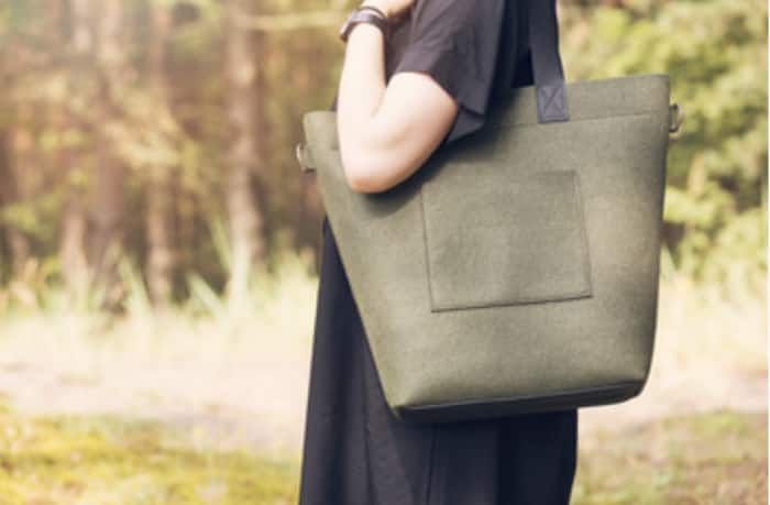 How to Carry Your Bag Without Causing Postural Problems? Yoga Expert ...