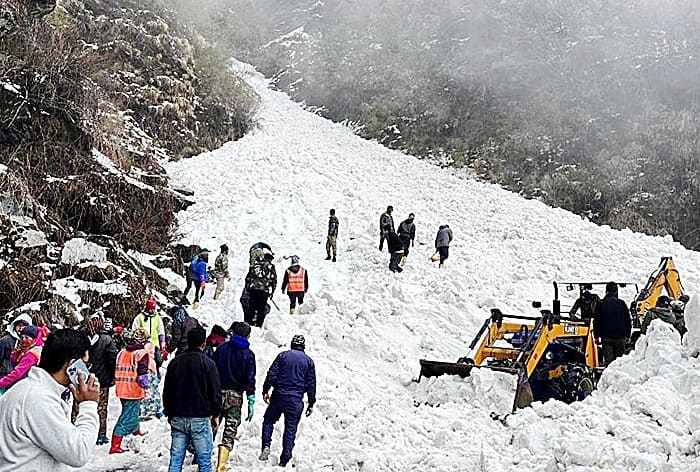 7 Tourists Dead After Massive Avalanche Hits Sikkim's Nathu La
