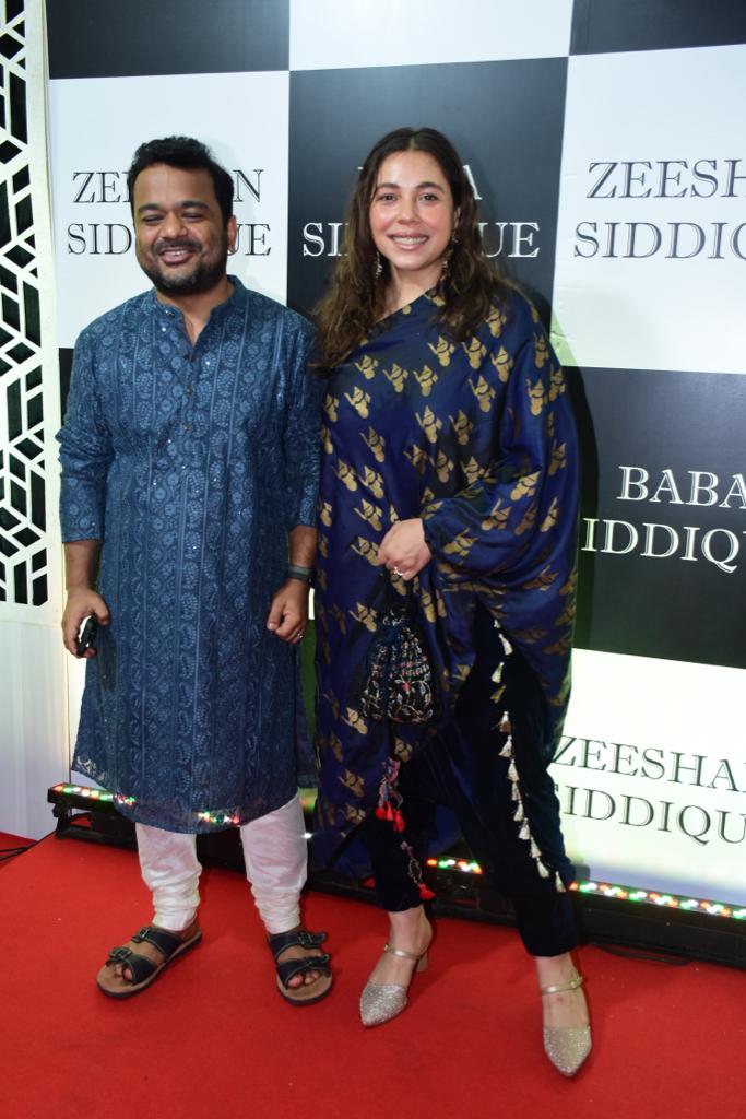 Baba Siddique Iftar Party: बाबा सिद्दीकी की इफ्तार पार्टी में लगा ...