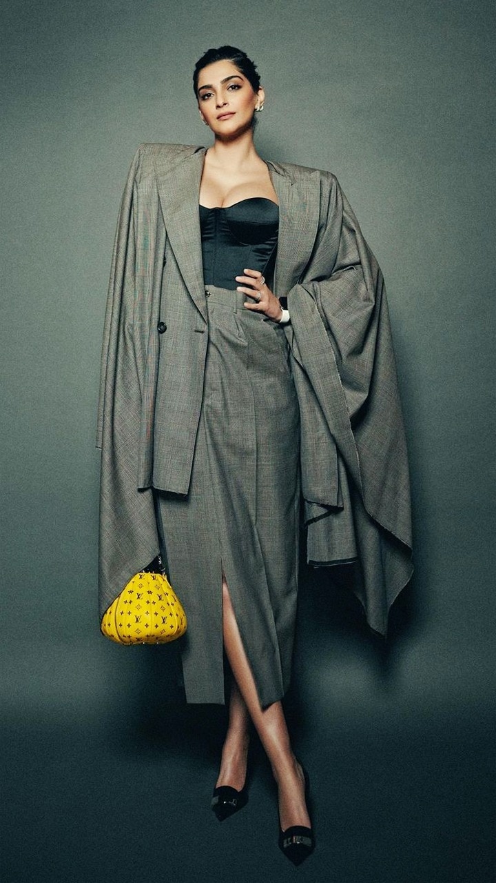 Sonam Kapoor's Sheek Look is All You Need to Adore