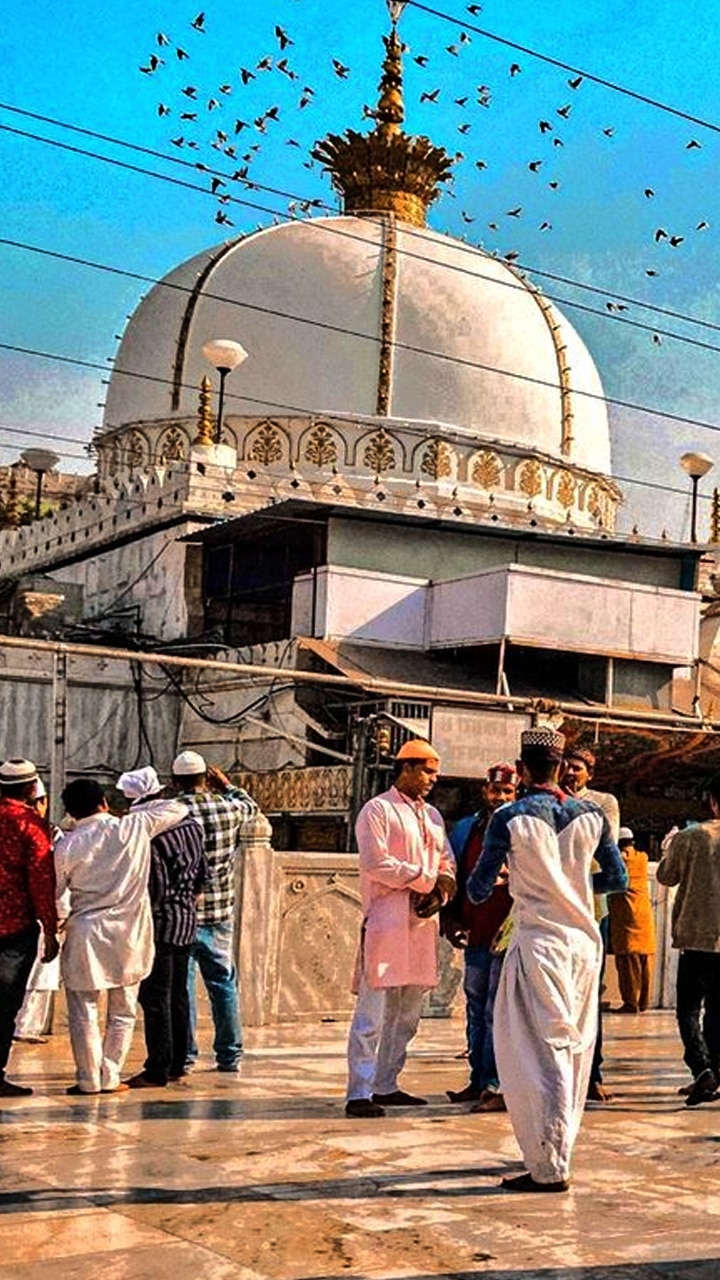 Top 10 Pilgrimage Destinations To Visit By Train In India