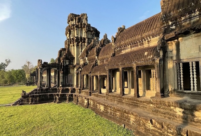 अंकोरवाट: कंबोडिया में स्थित एक हिंदू मंदिर जो 400 एकड़ में है फैला ...
