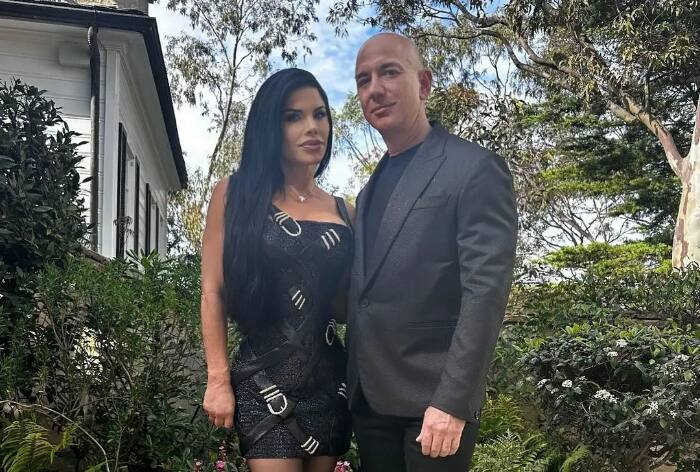 Amazon Founder Jeff Bezos, Girlfriend Lauren Sanchez Get Engaged ...