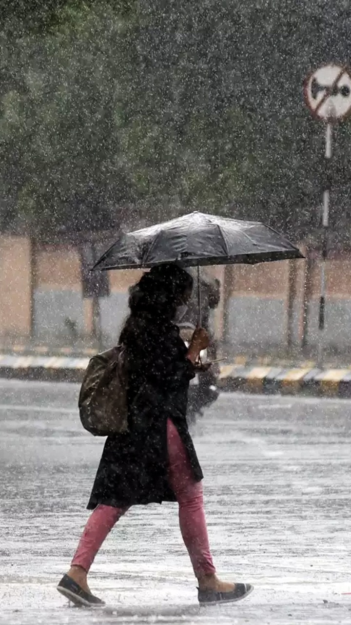 Heavy Rain, Thunderstorm Expected In These States Till May 26