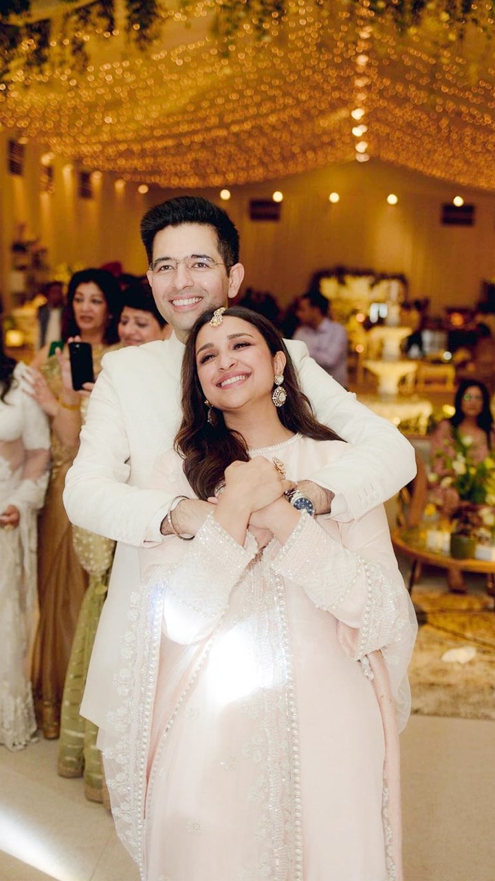 Parineeti Chopra's Unseen Engagement Pics With Raghav Chadha And His Family