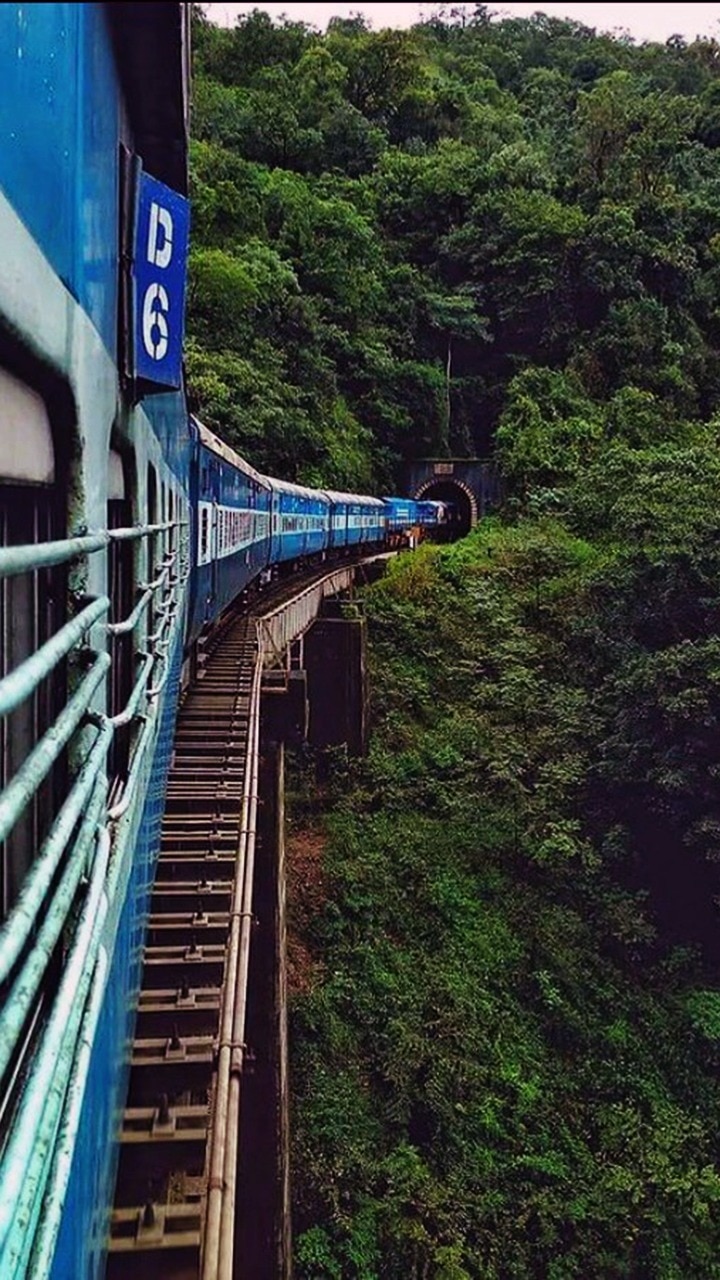 10 Incredibly Beautiful Hill Stations in Karnataka