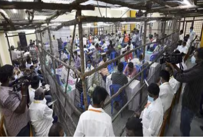 Suar Election Result: आजम खान के बेटे अब्दुल्ला की सीट क्या बचा पाएगी ...