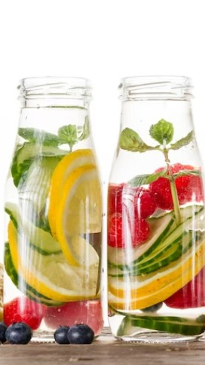 Weight Loss Drinks: 6 Detox Water to Burn Fat