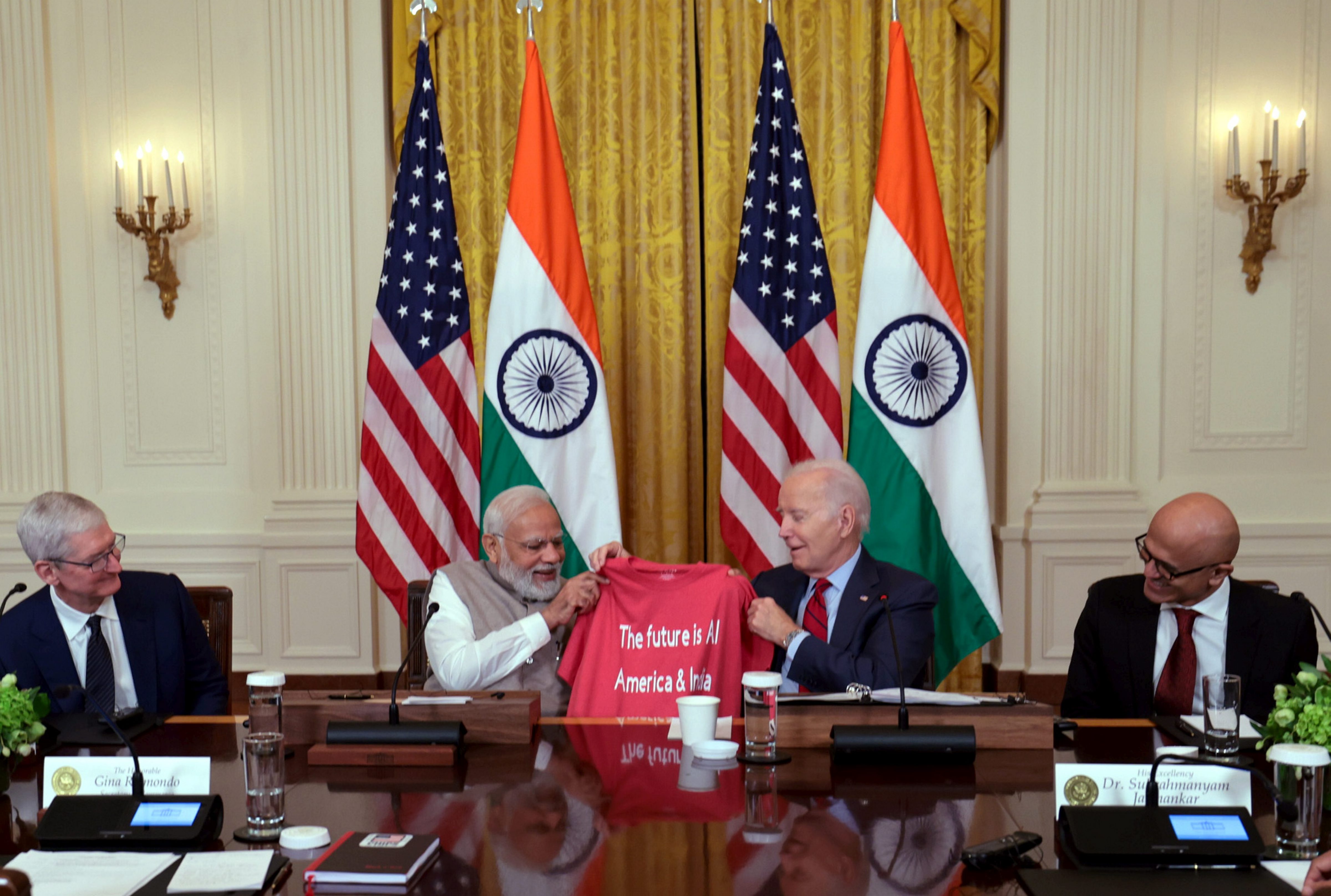 कमला हैरिस के साथ लंच, उद्योगपतियों के साथ मीटिंग, तस्वीरों में देखिए ...