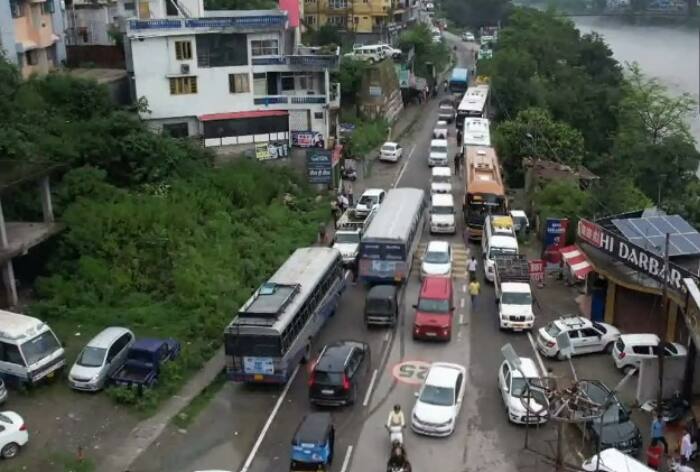 Manali-Chandigarh Highway Blocked Amid Landslide, Many Stranded As Restoration Work Underway