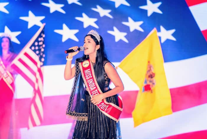 Meet Riya Pawar, The Indian American Teen Who Sang American National ...
