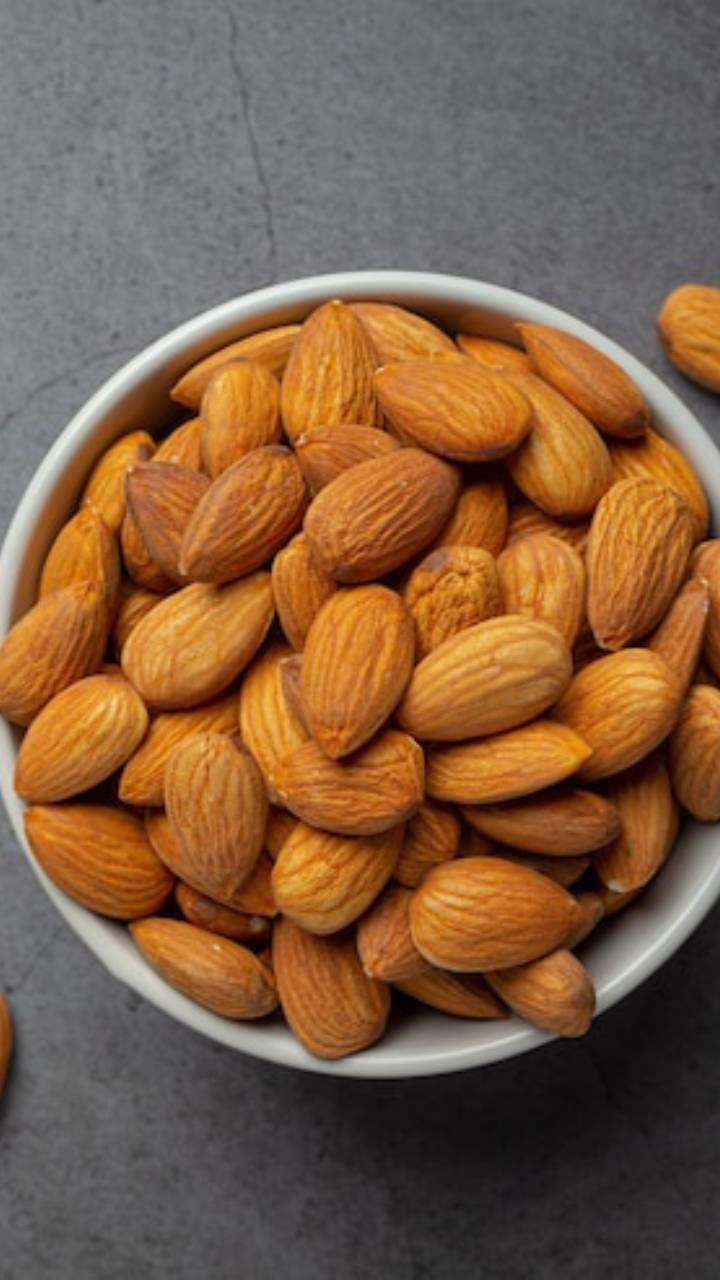 काजू और बादाम एक साथ खा सकते हैं क्या?