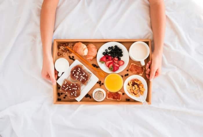 Sleep and Diet: 6 Essential Nutrients That Should Make The Cut In Your ...