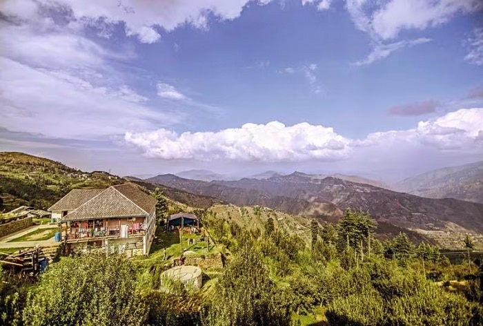 फागू: जहां आप देख सकते हैं बर्फ से ढकी चोटियां, शिमला-मनाली से भी सुंदर ...