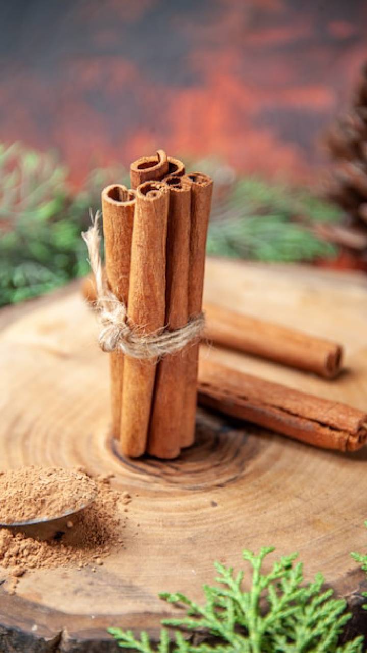 चंदन को नाभि में लगाने से क्या होता है?