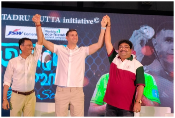 Chaos At World Cup-Winner Emiliano Martinezs Event In Kolkata, Heres; What Happened