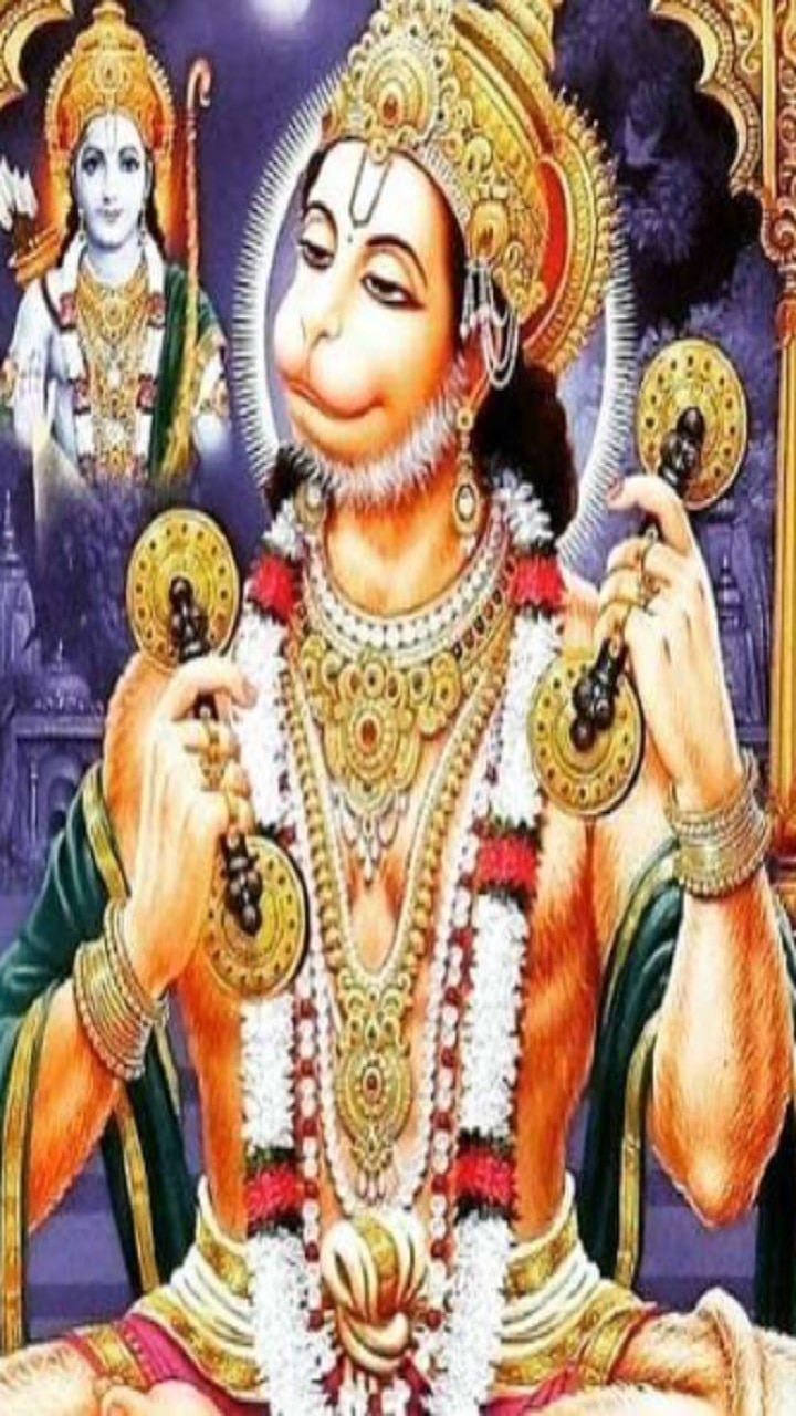 यहां है बूढ़े हनुमान जी का मंदिर, जिन्हें लगाया जाता है भांग का भोग!