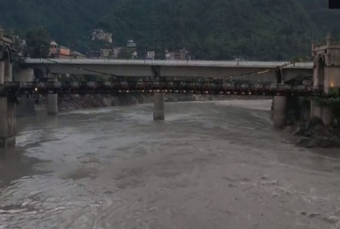 Himachal Floods: Rs 5 Crore Relief To Be Provided To Victims In Kullu ...
