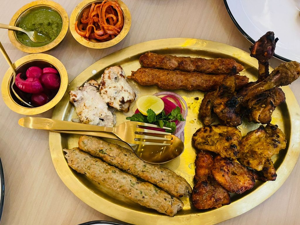 Food Review: Sharabi Kukkad in Delhi is Set to Reclaim Finger-Licking ...
